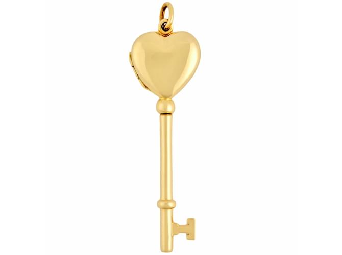 Tiffany & Co. Heart Key Locket Pendant Necklace Yellow gold ref.1998478 ...
