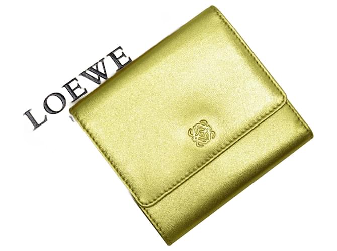 Loewe Gold Leather Tri-Fold Wallet Golden ref.2020082 - Joli Closet