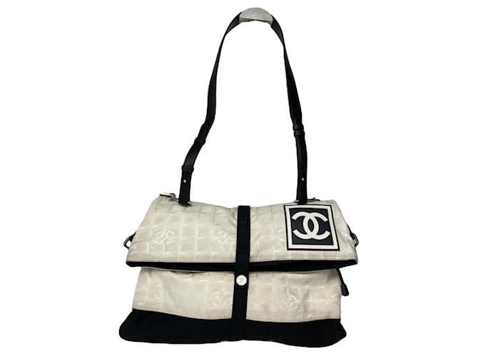 CHANEL Handbags T. Polyester White ref.2032719 - Joli Closet