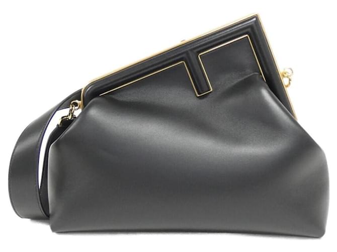 Fendi First Medium Handbag Leather ref.2035832 - Joli Closet