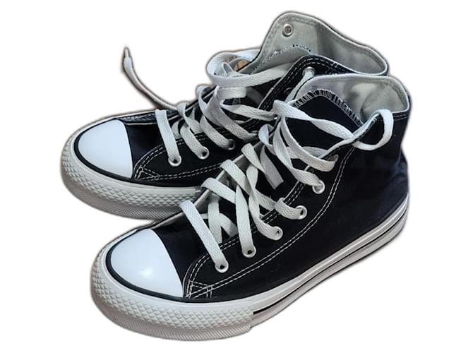 Converse Sneakers Black Cotton ref.2043746 - Joli Closet