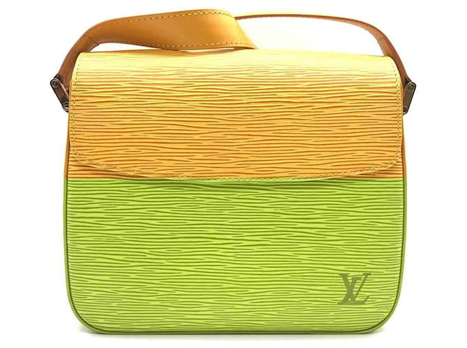 Louis Vuitton Bushi Yellow Leather ref.2050995 - Joli Closet