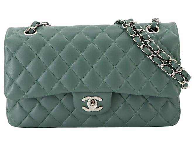 Chanel Timeless Green Leather ref.2139321 - Joli Closet