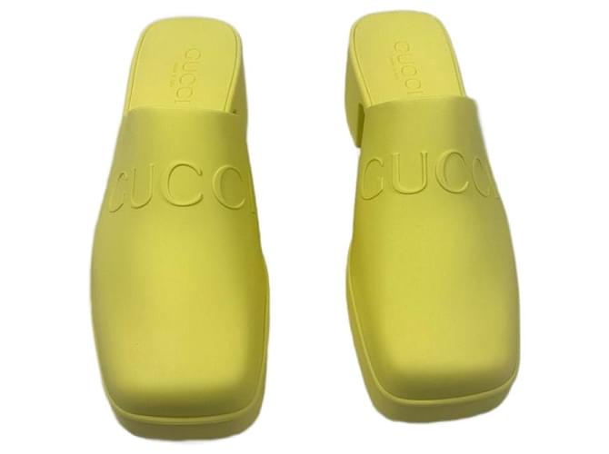Gucci clogs Yellow Rubber ref.2223846 - Joli Closet