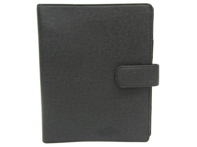 Louis Vuitton Taiga A5 Planner Cover Grey Leather ref.2226047 - Joli Closet