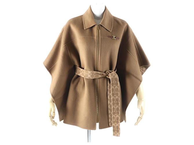 Coach Wool Cashmere Belted Poncho Brown XS ref.2327911 - Joli Closet