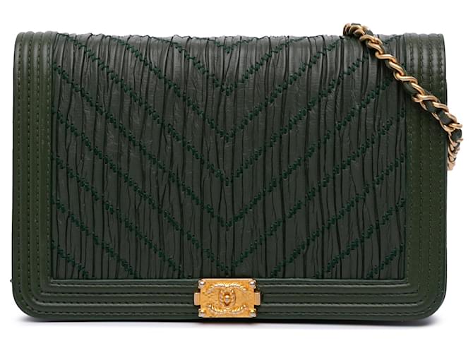 Chanel Green Chevron Quilted Crumpled Calfskin Boy Wallet On Chain Dark ...