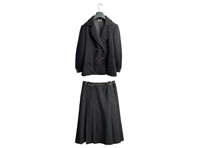 Céline Skirt suit Grey Wool ref.2418205 - Joli Closet
