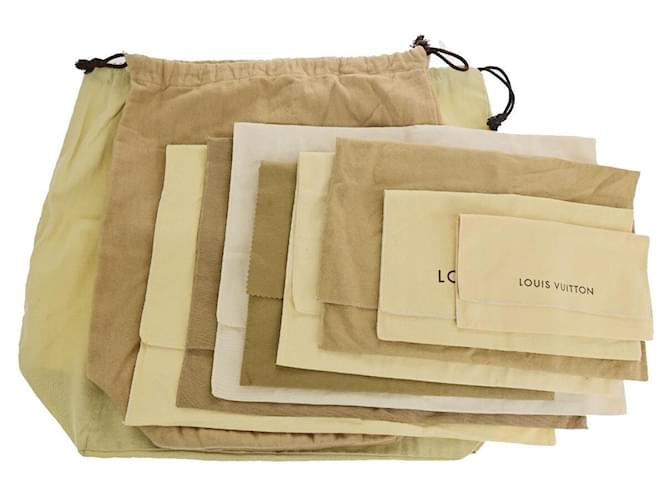 Louis Vuitton Dust bags Beige Cloth ref.2462401 - Joli Closet