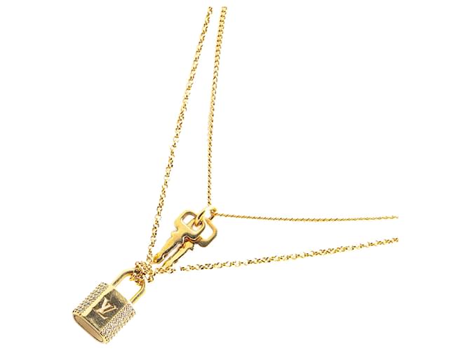 Louis Vuitton LV Padlock Pendant Necklace Golden ref.2504902 - Joli Closet