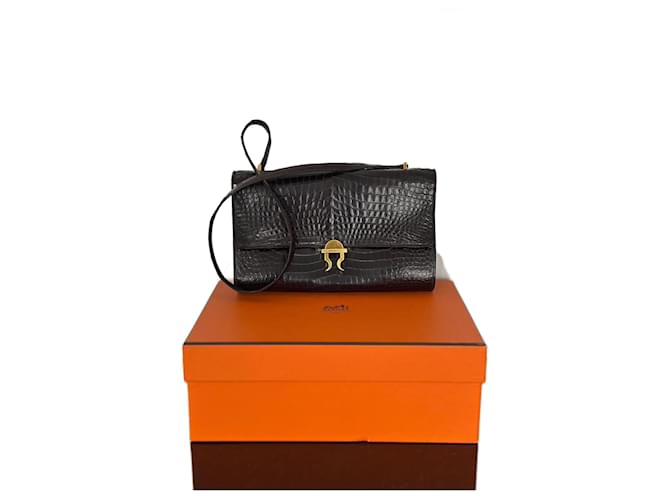 Vintage Trigger Bag by Hermès in brown crocodile (Sold) - Joli Closet