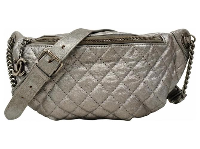 Chanel Matelasse Leather Sling Bag Silvery ref.2601028 - Joli Closet