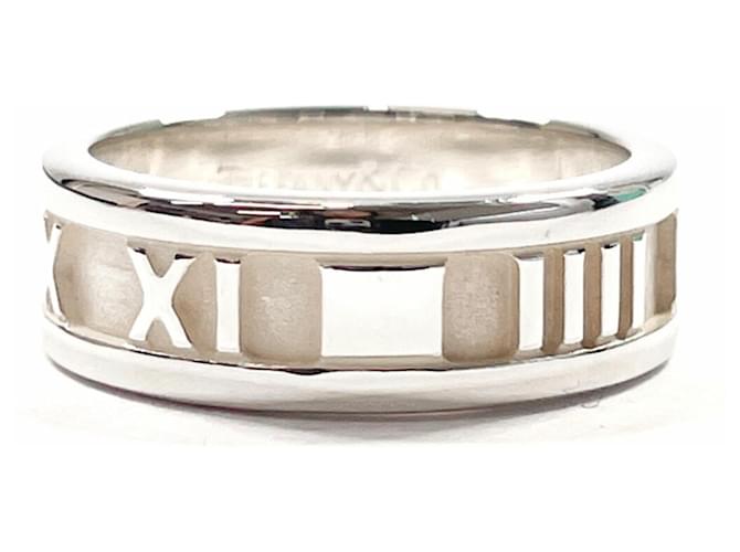 Tiffany & Co. Atlas Band Ring Silvery Silver ref.2624286 - Joli Closet
