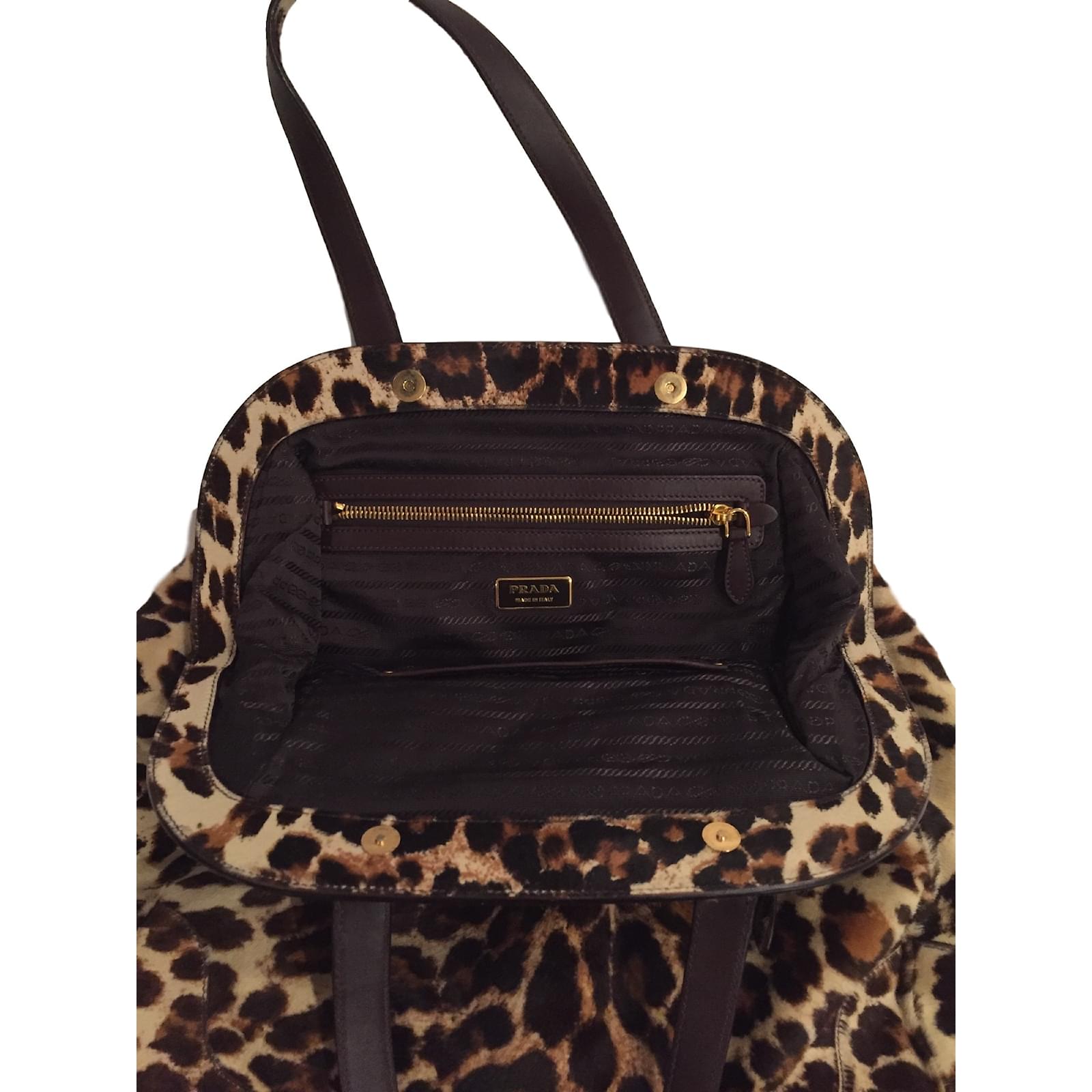 Prada Handbags Leopard print Leather ref.10710 - Joli Closet