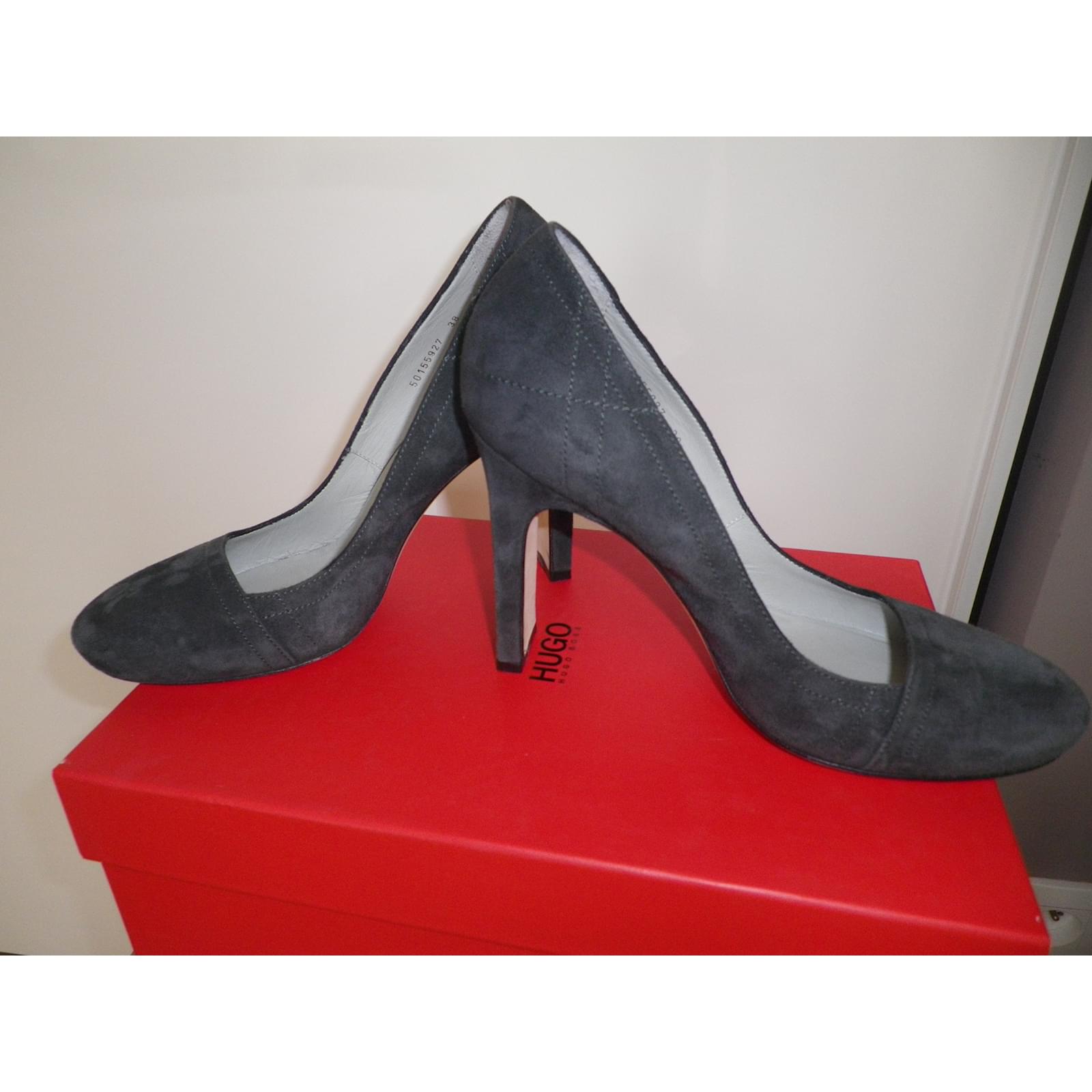Hugo Boss Heels Dark grey Goatskin ref.12950 - Joli Closet