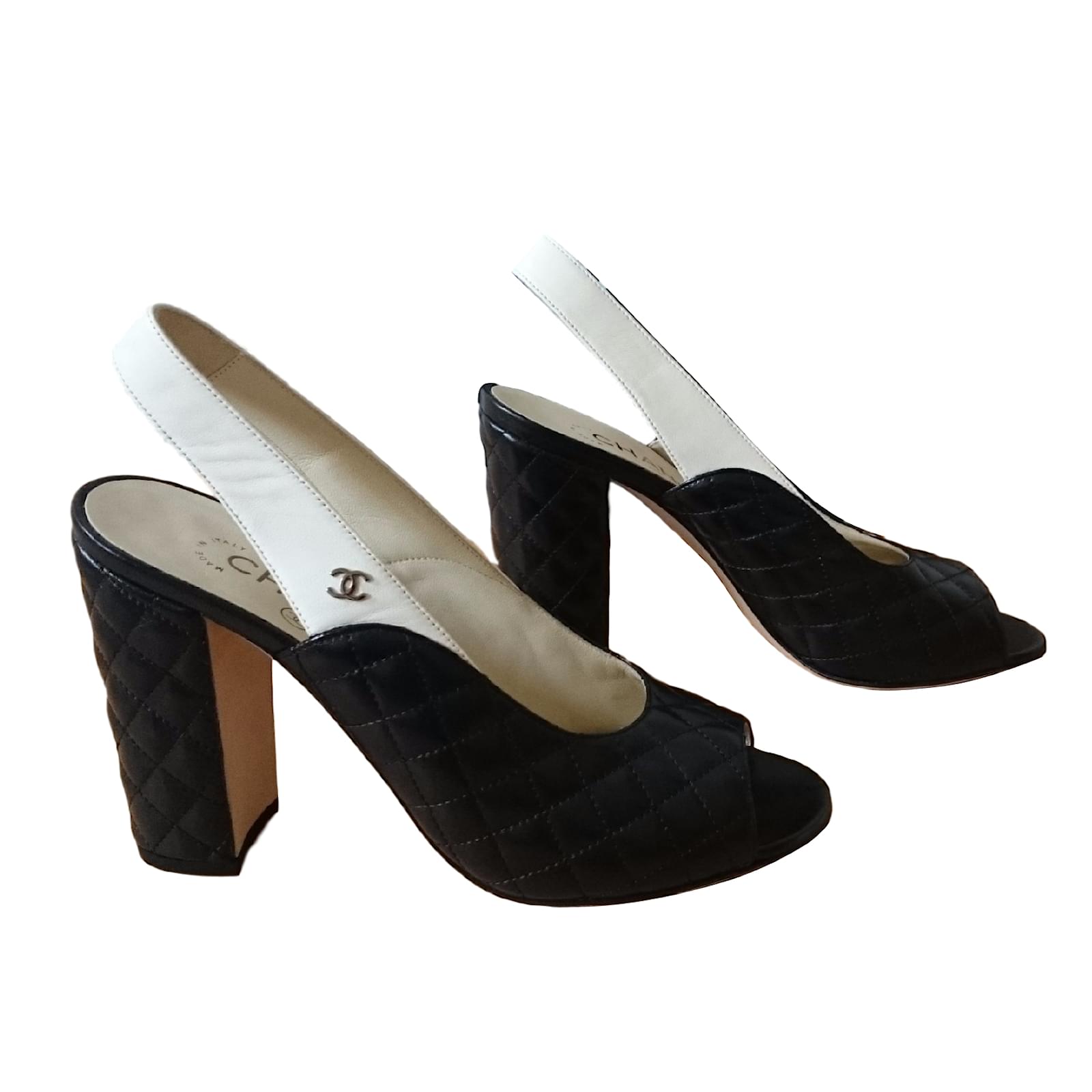 Sandalias de chanel, tamaño 39 Piel de cordero ref.17280 - Joli Closet