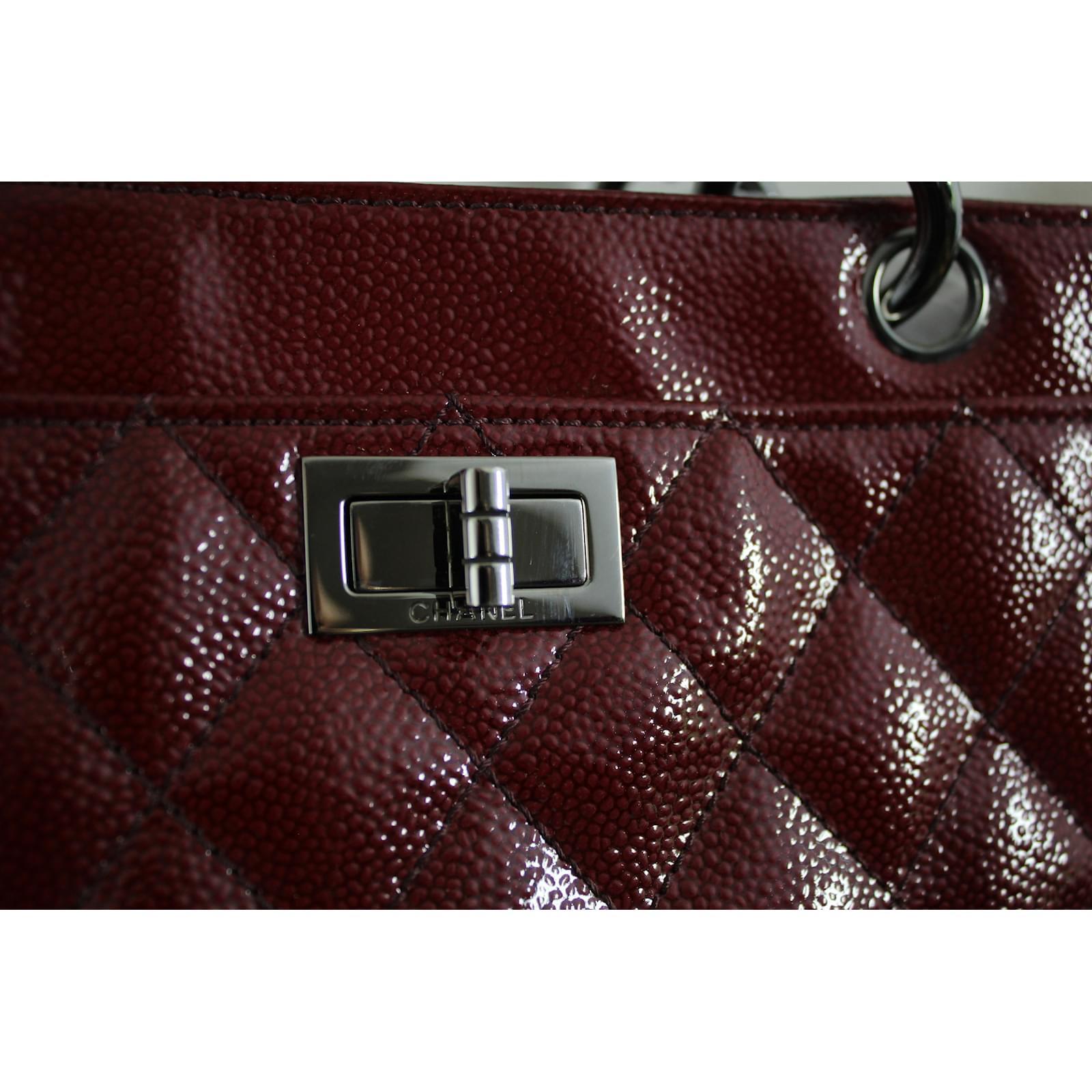 Chanel Shopper 2.55 Red Patent leather ref.39383 - Joli Closet