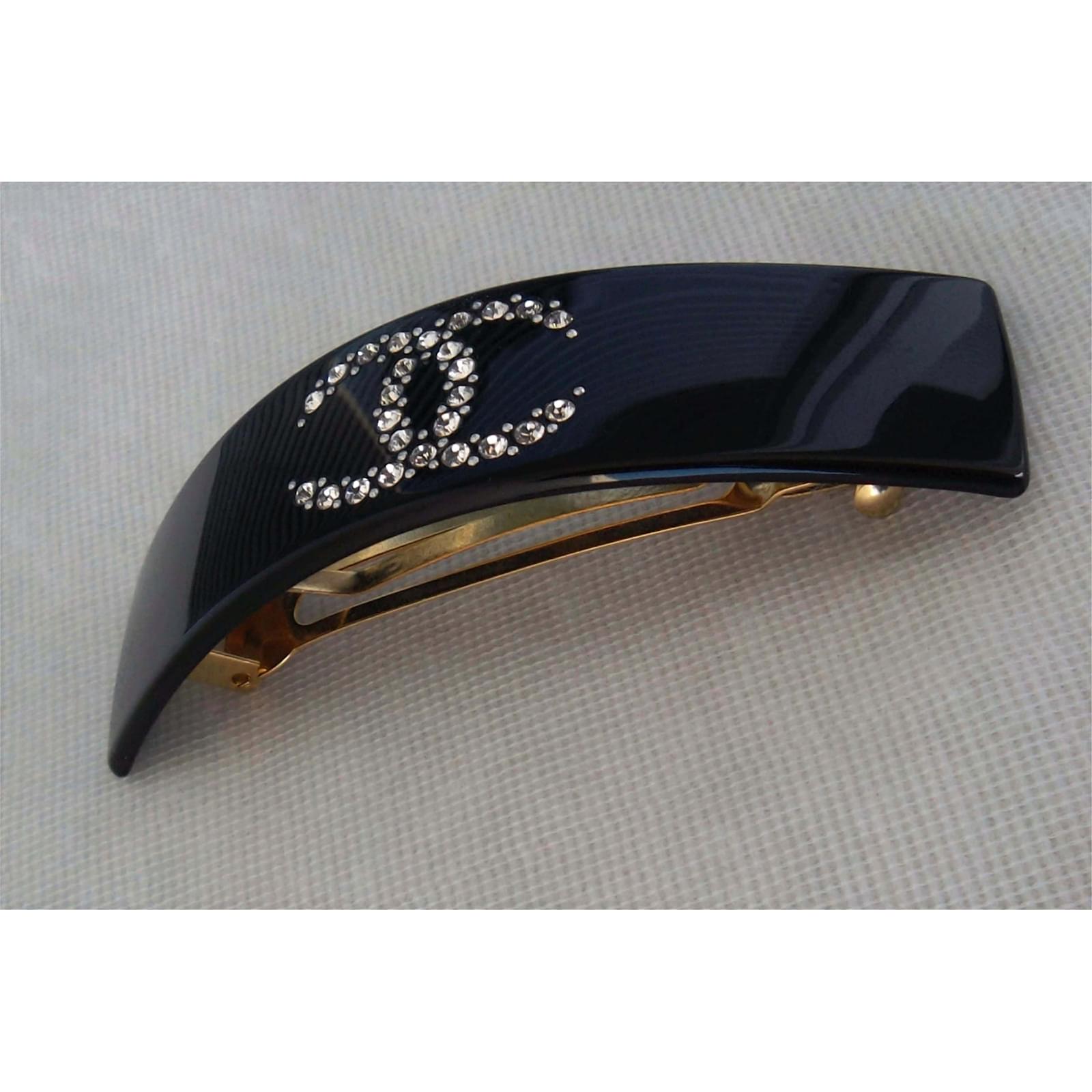 Chanel Logo barrette Résine Noir ref.45653 - Joli Closet