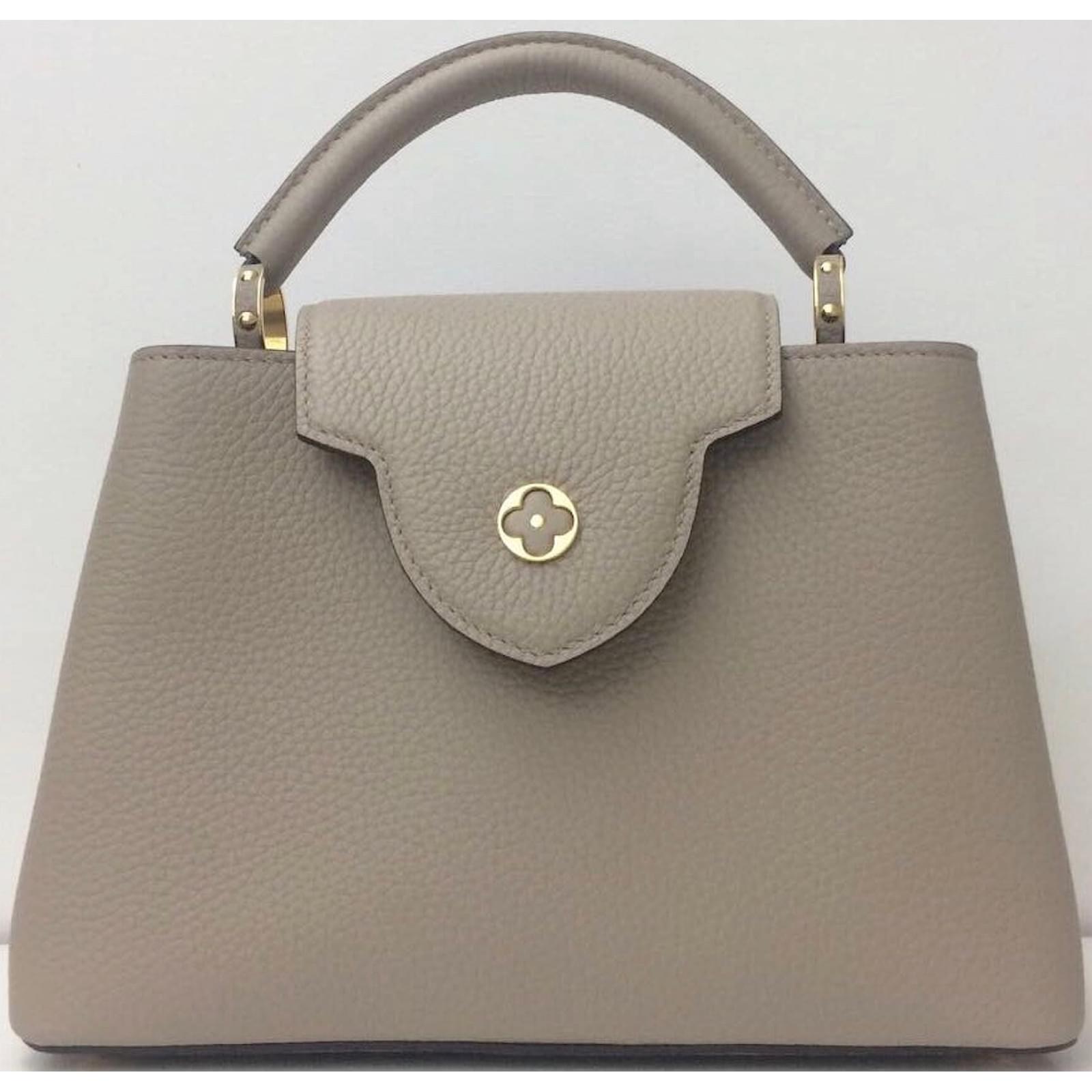 Louis Vuitton Capucines BB Cuir Beige ref.48675 - Joli Closet