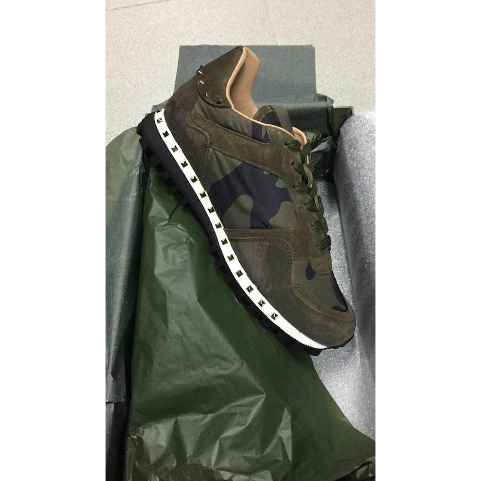 Valentino Garavani Sneakers Leather ref.49280 - Joli Closet