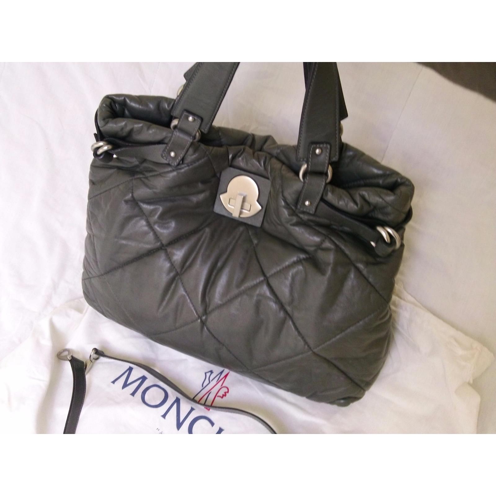 Moncler Handbags Khaki Leather ref.51012 - Joli Closet
