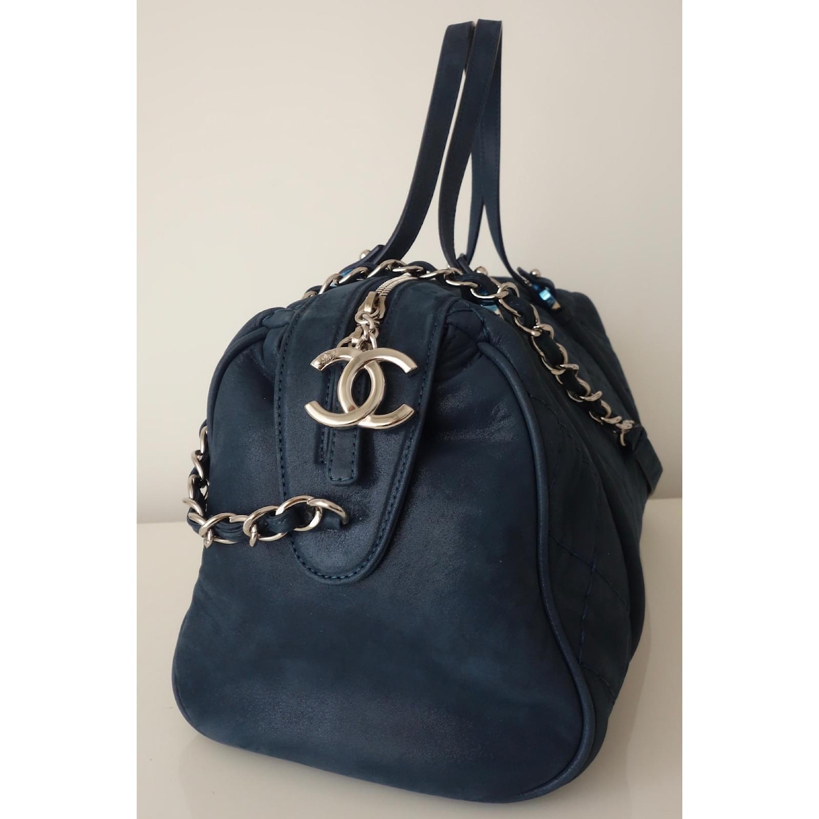 SAC CHANEL SHOPPING BLEU Cuir ref.61544 - Joli Closet