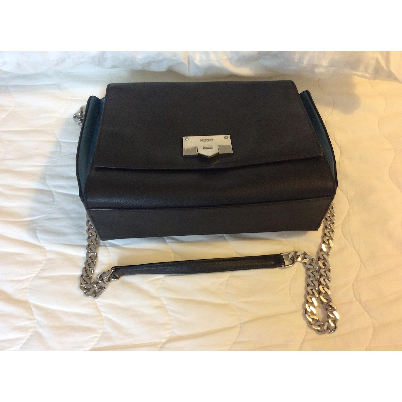 Hugo Boss Handbags Black Leather ref.62647 - Joli Closet