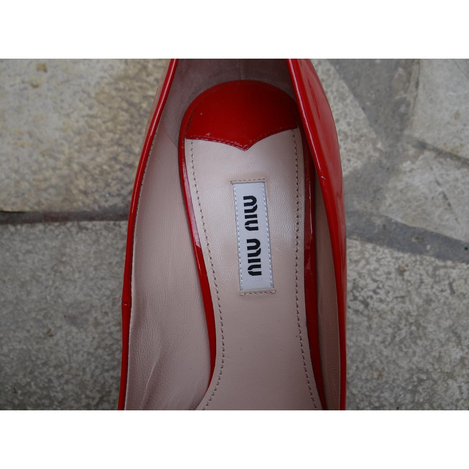Miu Miu Heels Red Patent leather ref.68111 - Joli Closet