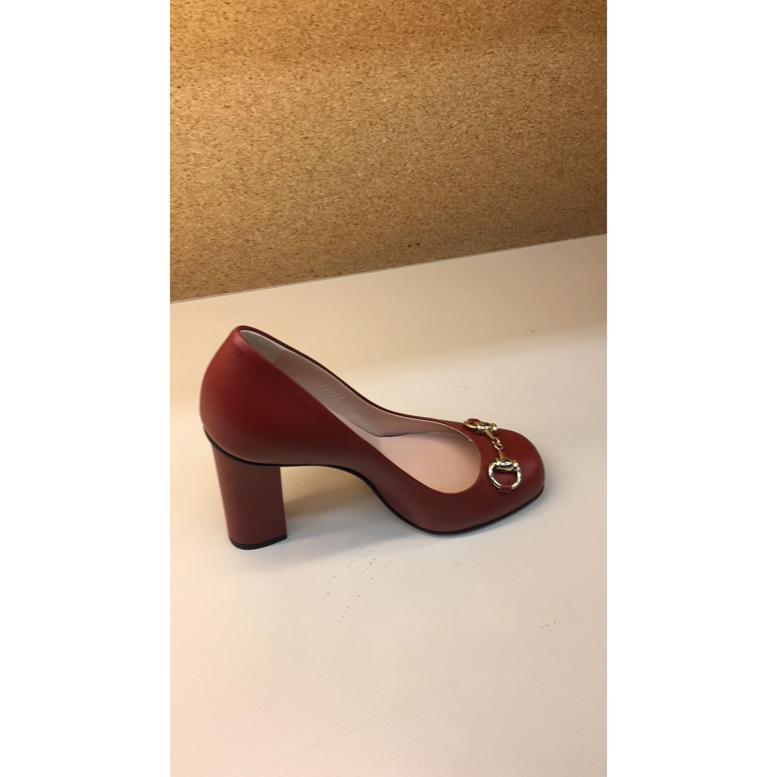 Gucci Pumps Red Leather ref.71777 - Joli Closet