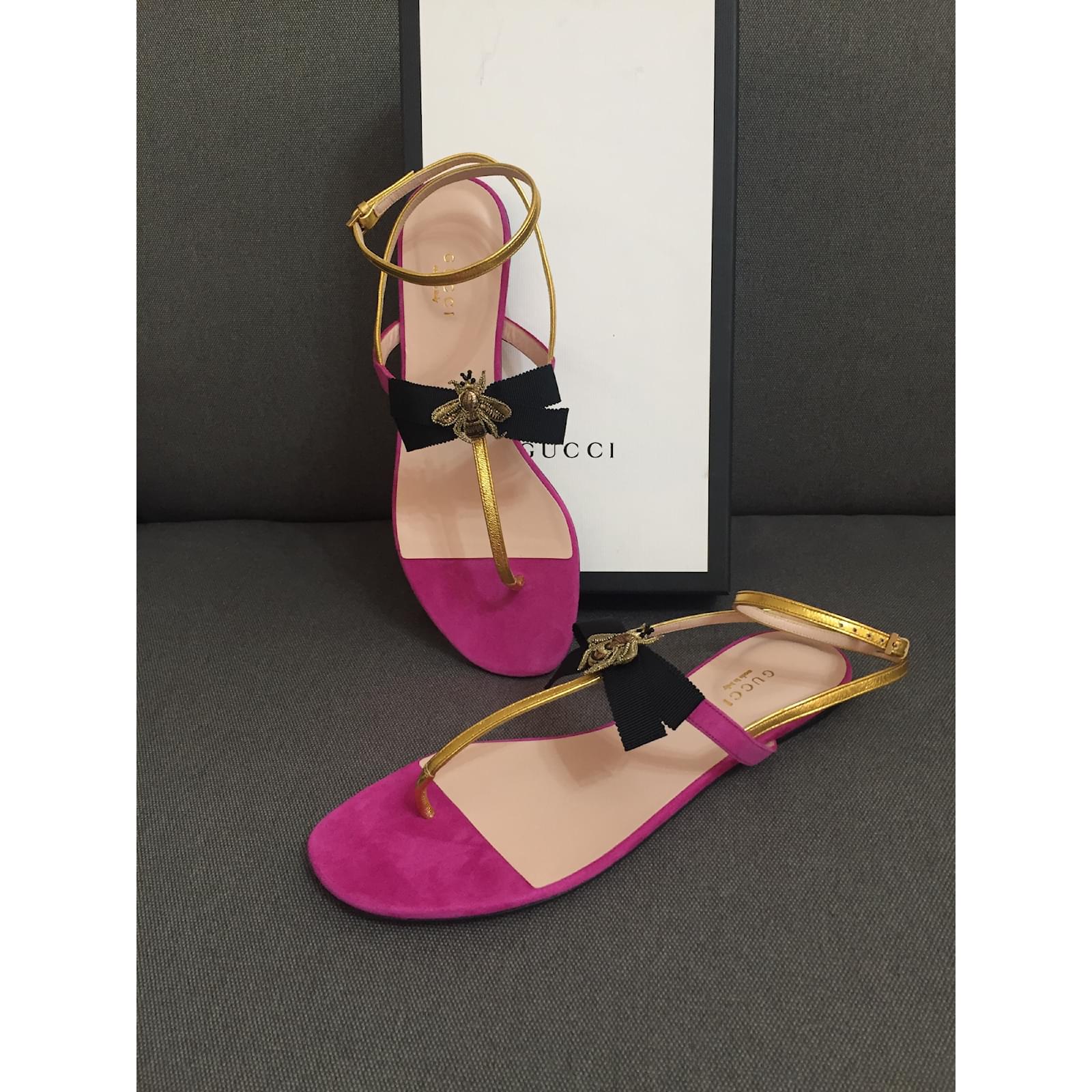Gucci Sandales Suede Rose ref.71927 - Joli Closet