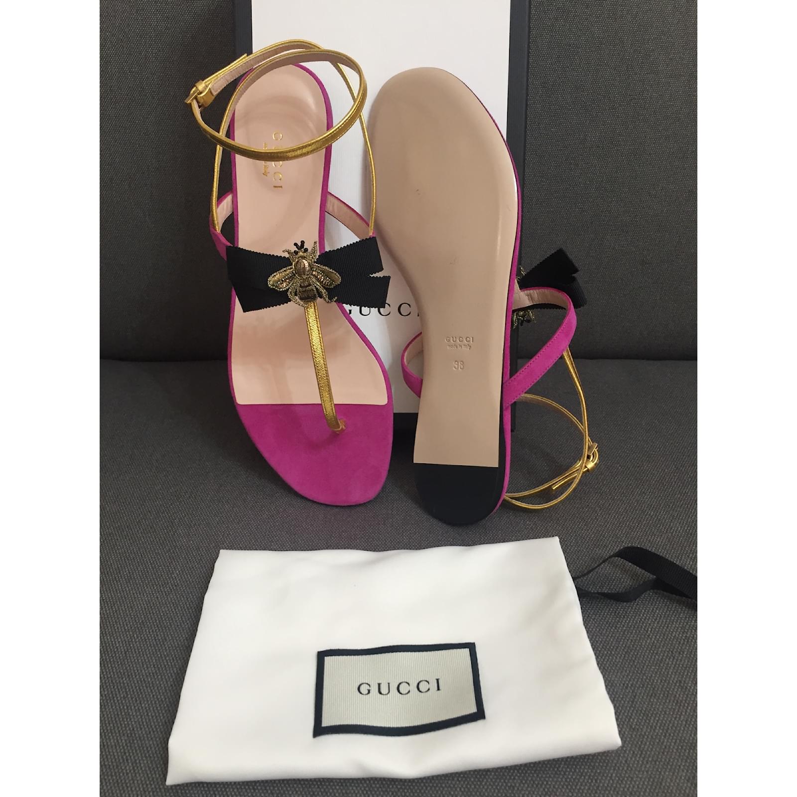 Gucci Sandales Suede Rose ref.71927 - Joli Closet