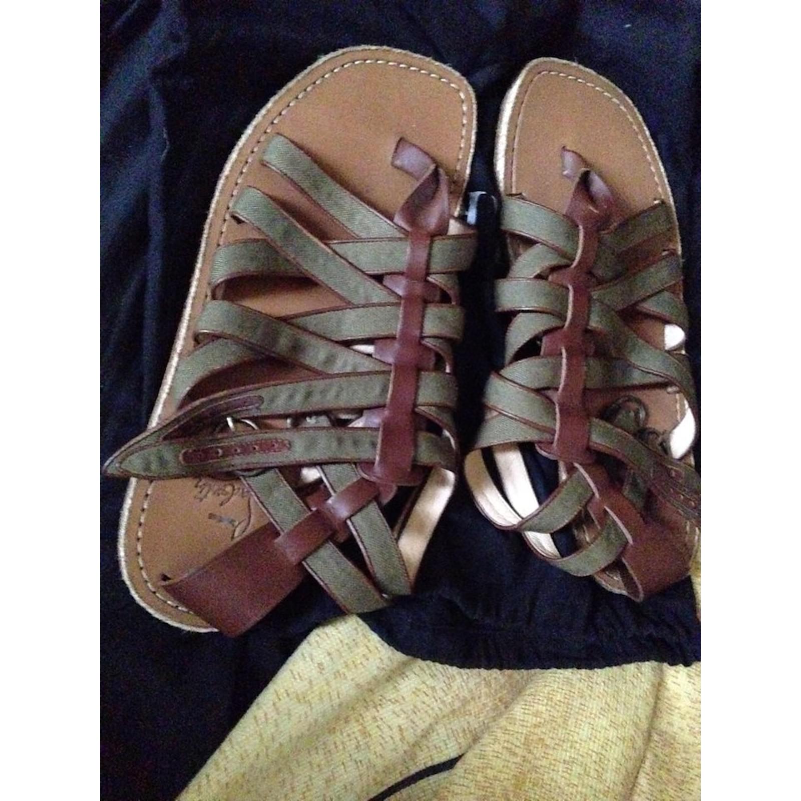 Christian Louboutin Spartiates hommes Cuir Vert olive ref.74202 - Joli ...