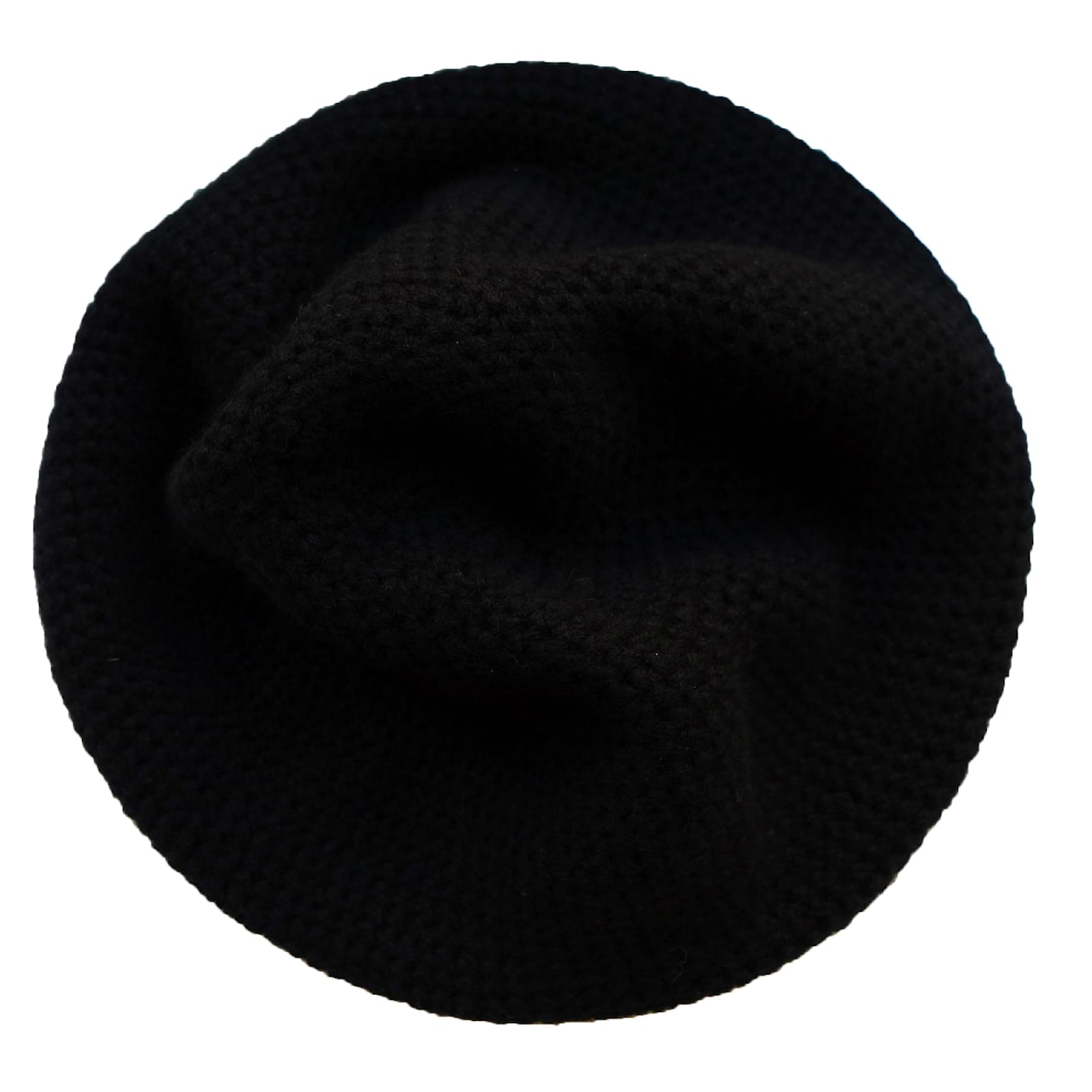 Louis Vuitton Beret Black Wool ref.85618 - Joli Closet