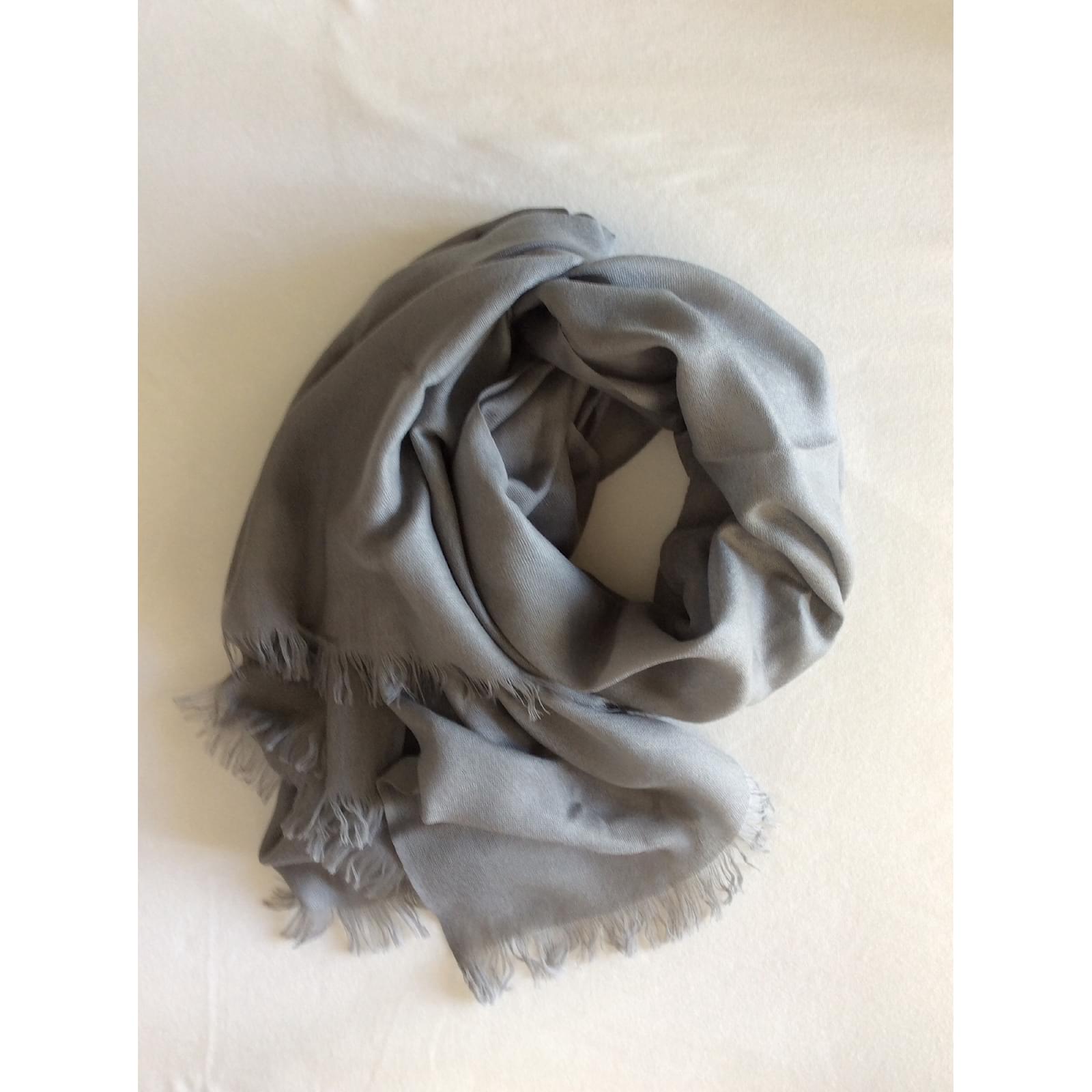 Eric Bompard Cashmere stole Grey ref.85658 - Joli Closet