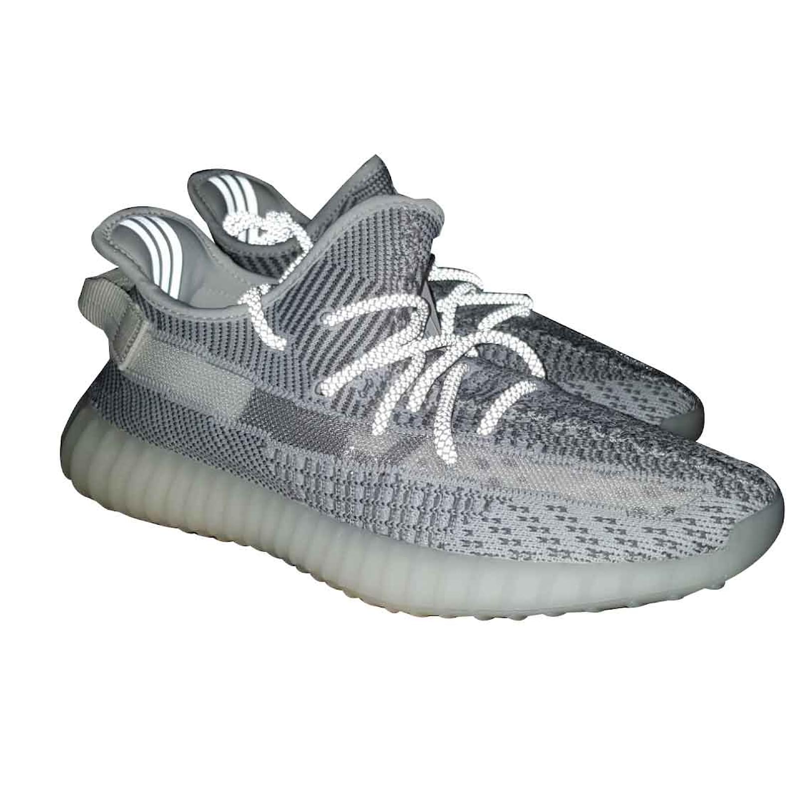 ADIDAS YEEZY BOOST 350 V2 static Non Reflective White Grey Cloth ref ...