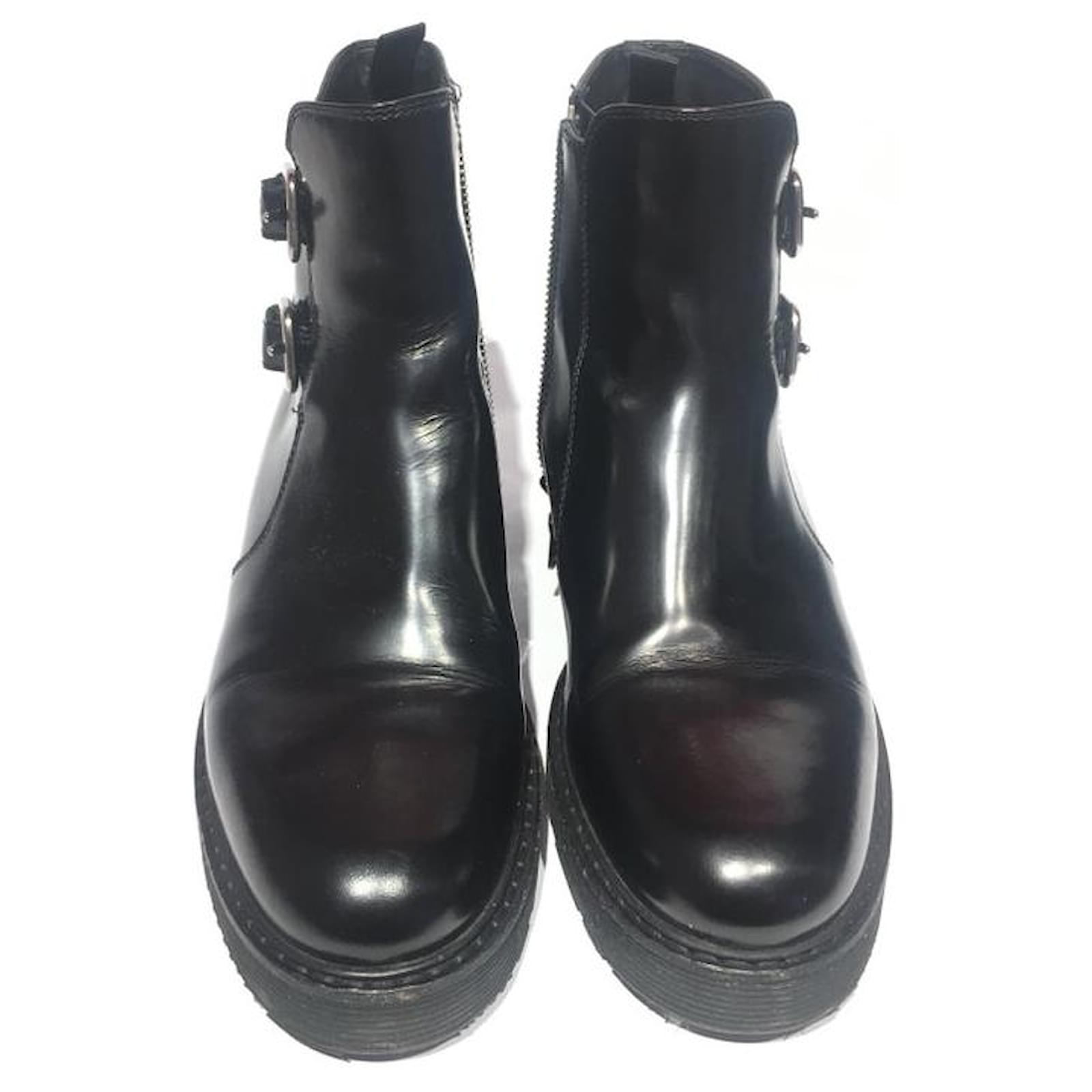 Bottine en cuir noir Prada ref.119015 - Joli Closet