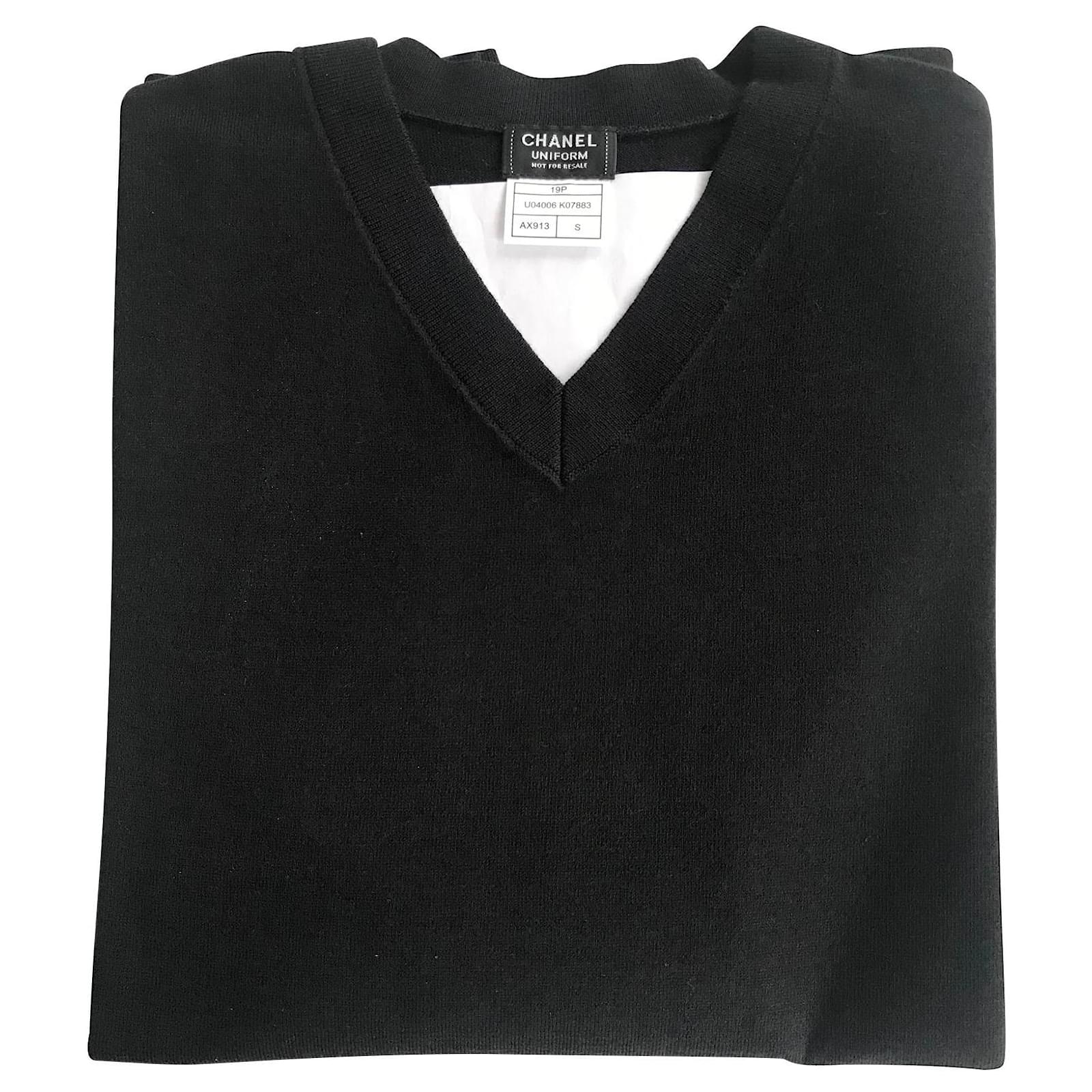 CHANEL SWEATER MEN'S V-neck JERSEY SMALL SIZE / NEW ARTICLE Navy blue ...