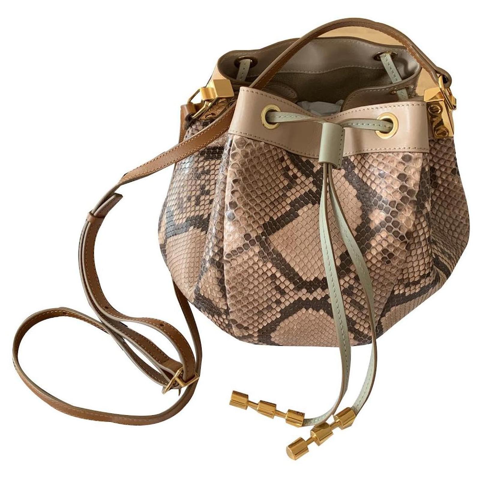 Pink python bucket bag chloé Exotic leather ref.139086 - Joli Closet