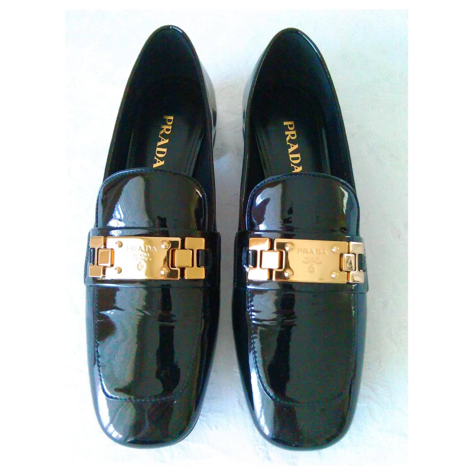 Mocassins PRADA en cuir verni noir Cuir vernis ref.141265 - Joli Closet