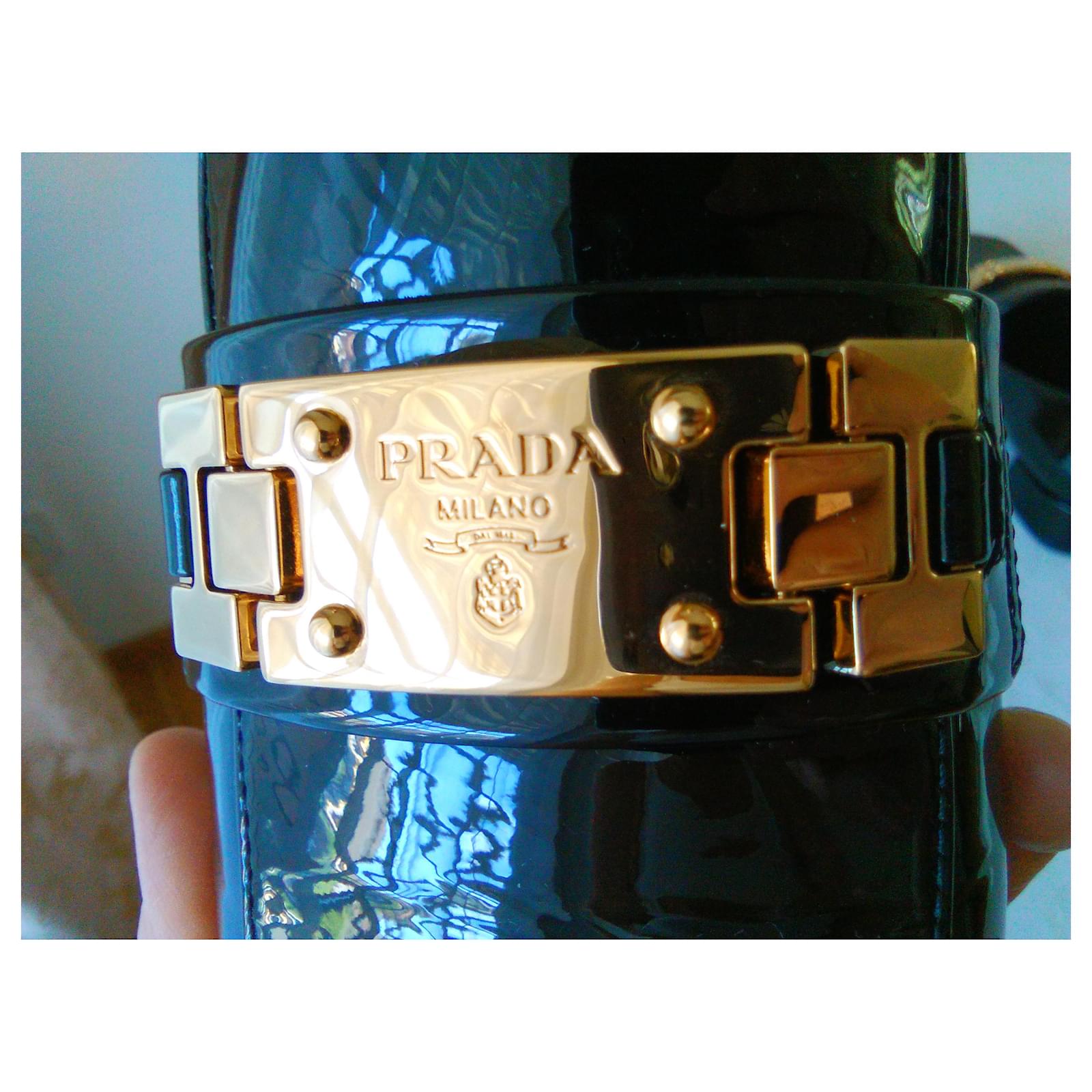 Mocassins PRADA en cuir verni noir Cuir vernis ref.141265 - Joli Closet