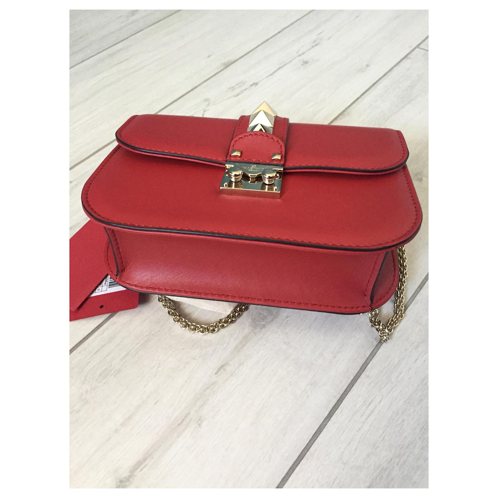 Valentino Garavani Sac Valentino Glam Loco Cuir Rouge ref.141473 - Joli ...