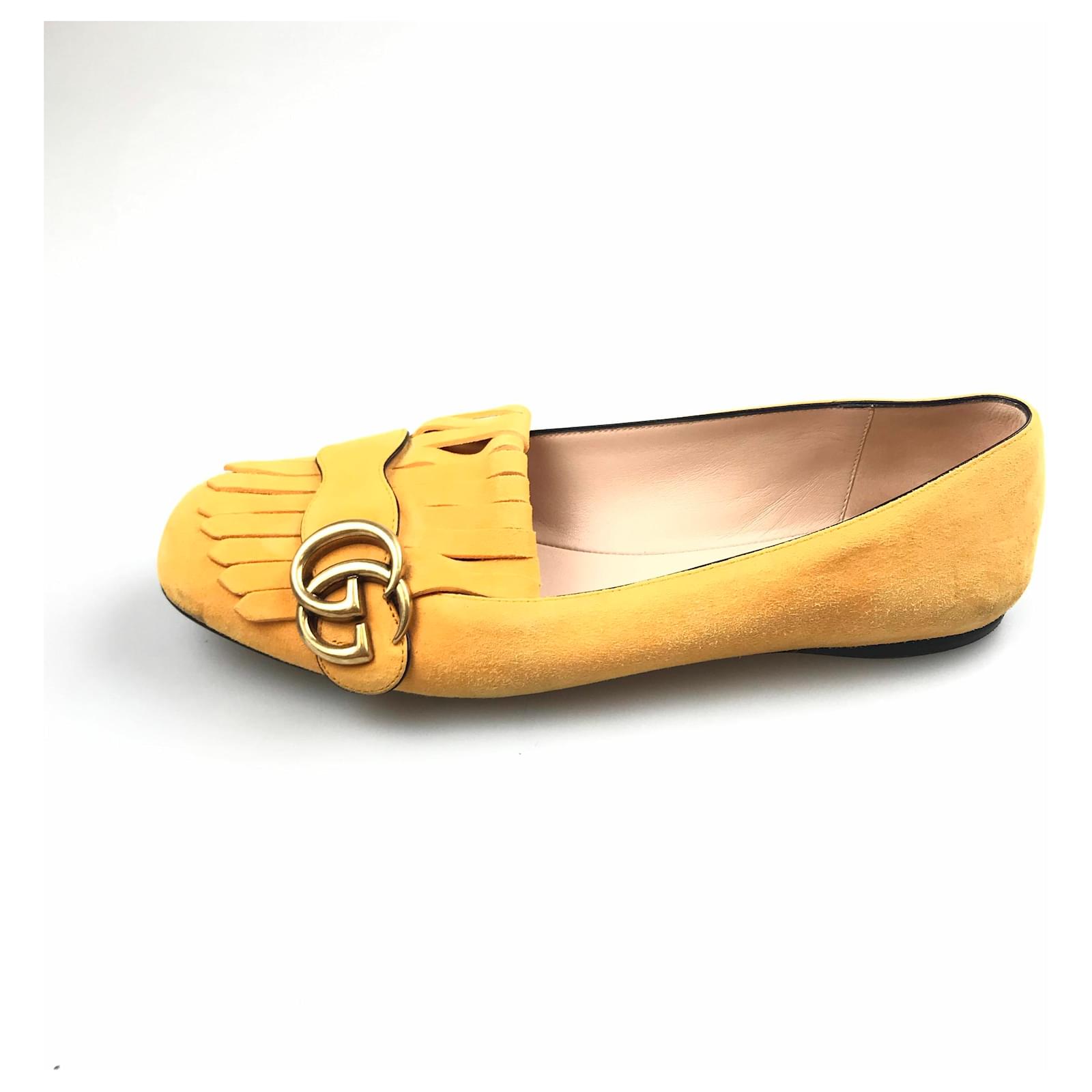 Chaussures Gucci en daim jaune Marmont Suede Cuir ref.152143 - Joli Closet