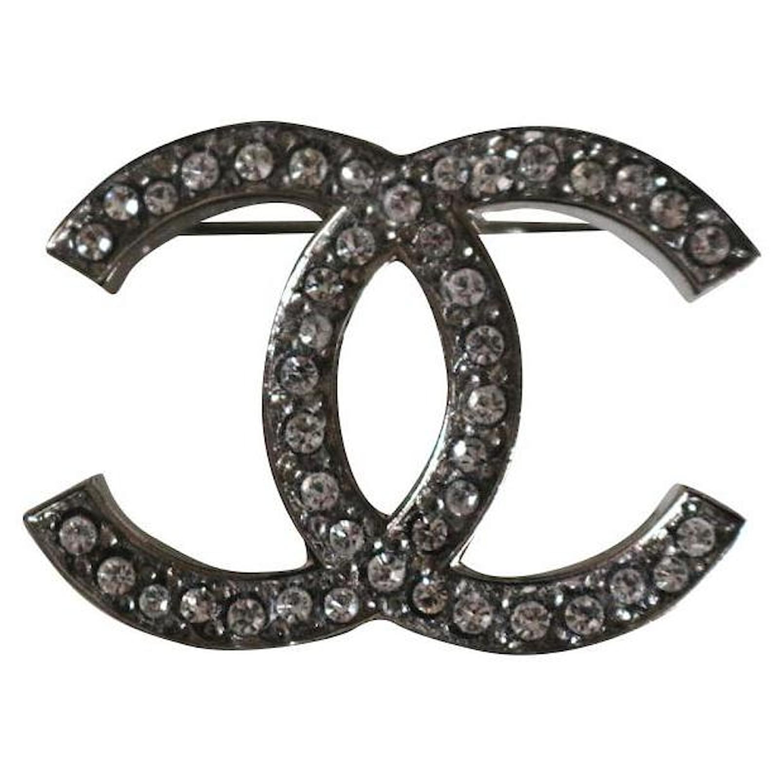 Chanel Broche CC Métal Argenté ref.157519 - Joli Closet