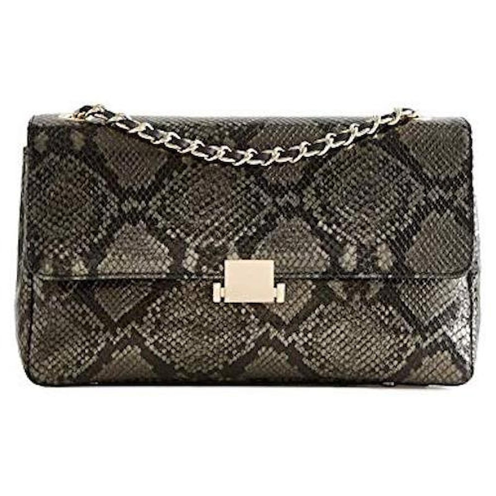 Uterque Handbags Green Patent leather ref.155355 - Joli Closet