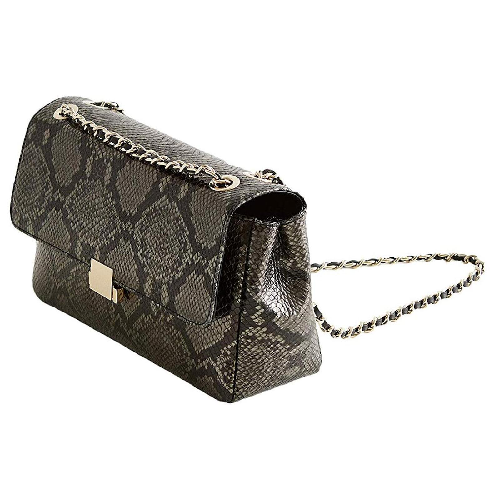 Uterque Handbags Green Patent leather ref.155355 - Joli Closet