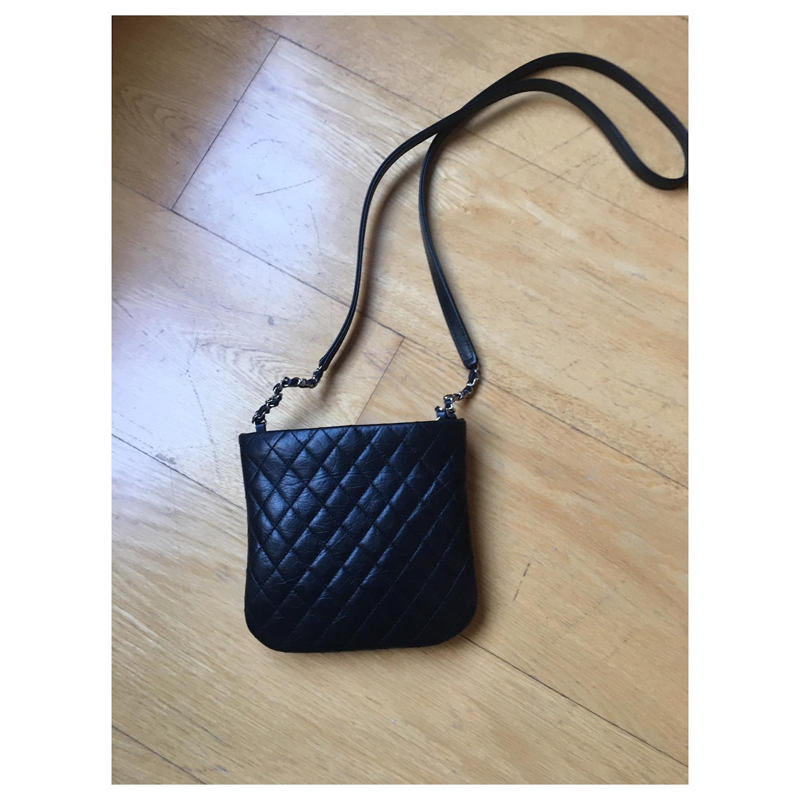 CHANEL MESSENGER UNIFORM Black Leather ref.163989 - Joli Closet