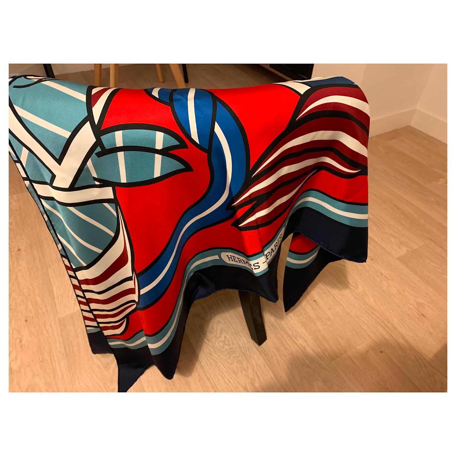 Hermès Giant triangle quadriga bayadère Red Blue Navy blue Silk ref ...