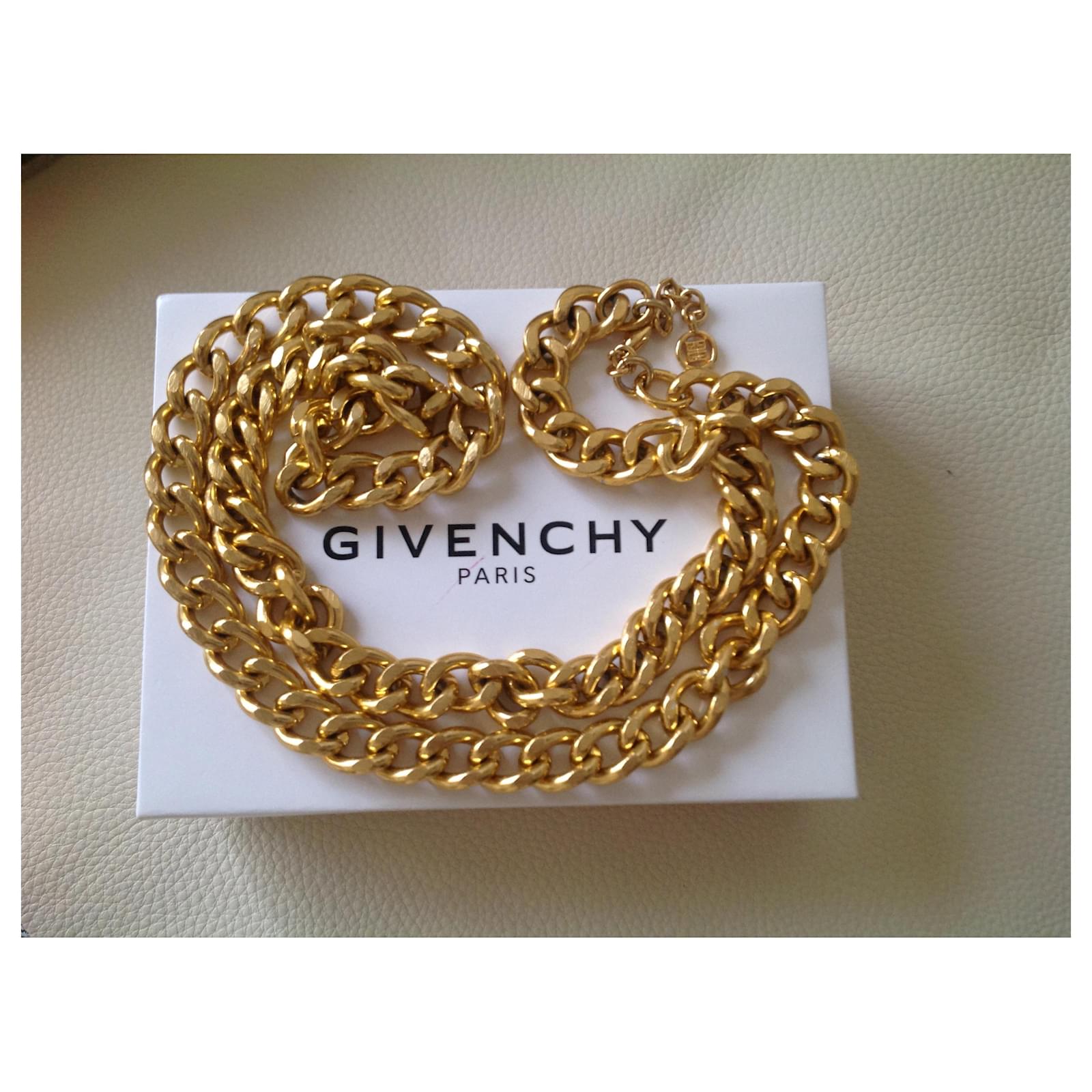 GIVENCHY 1980' Golden Metal ref.180141 - Joli Closet