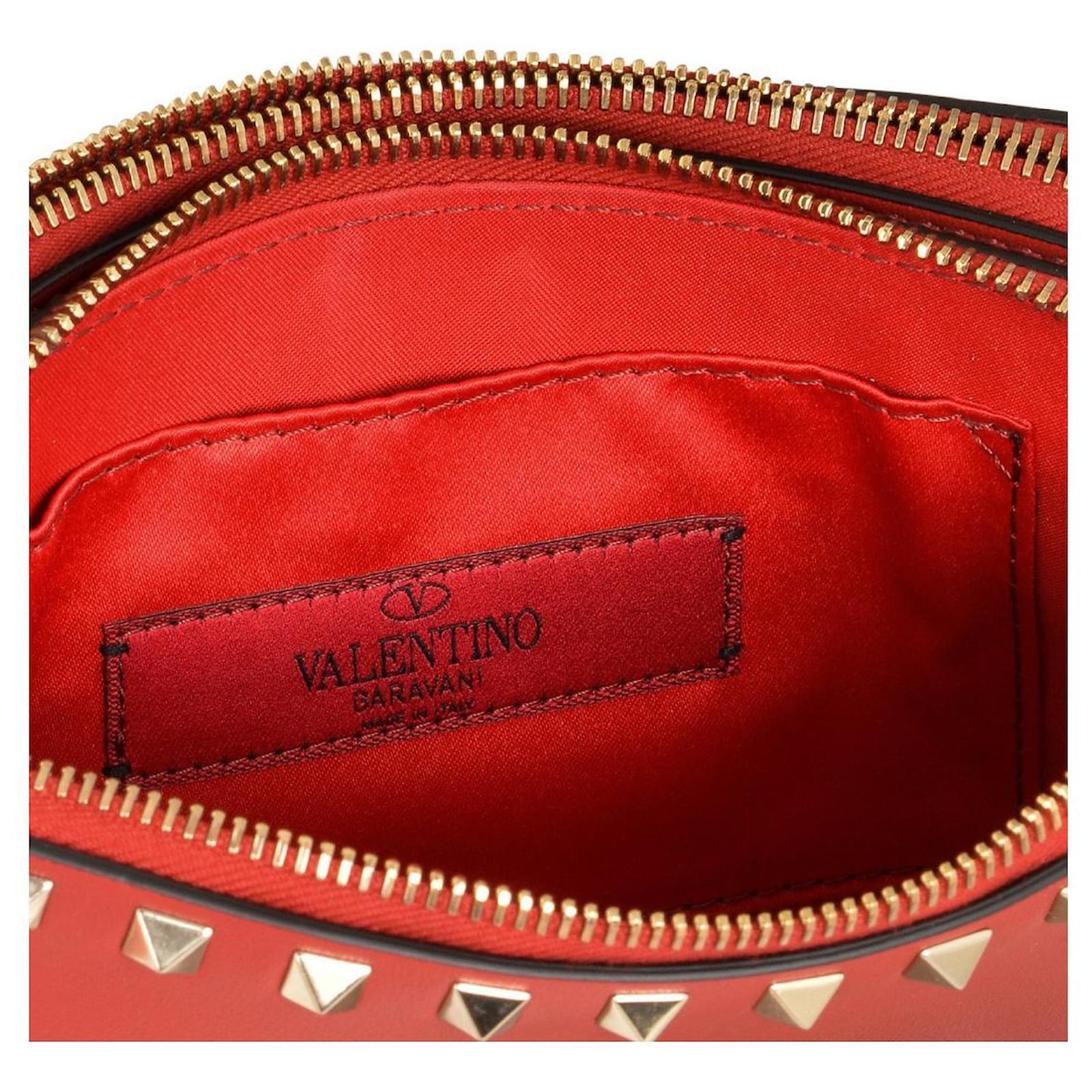 Valentino Garavani Sac bandoulière Valentino Cuir Rouge ref.193959 ...
