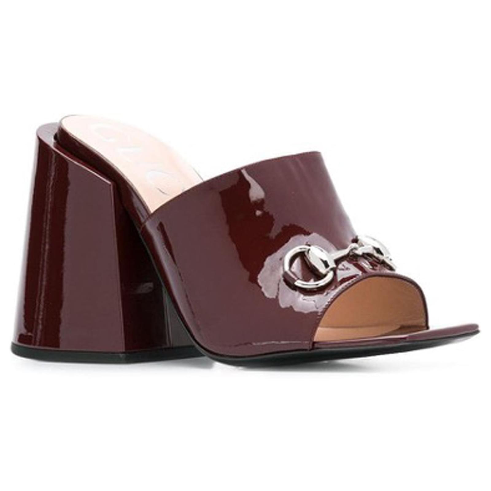 Escarpins en cuir verni rouge Gucci Lexi Cuir vernis Veau façon poulain ...